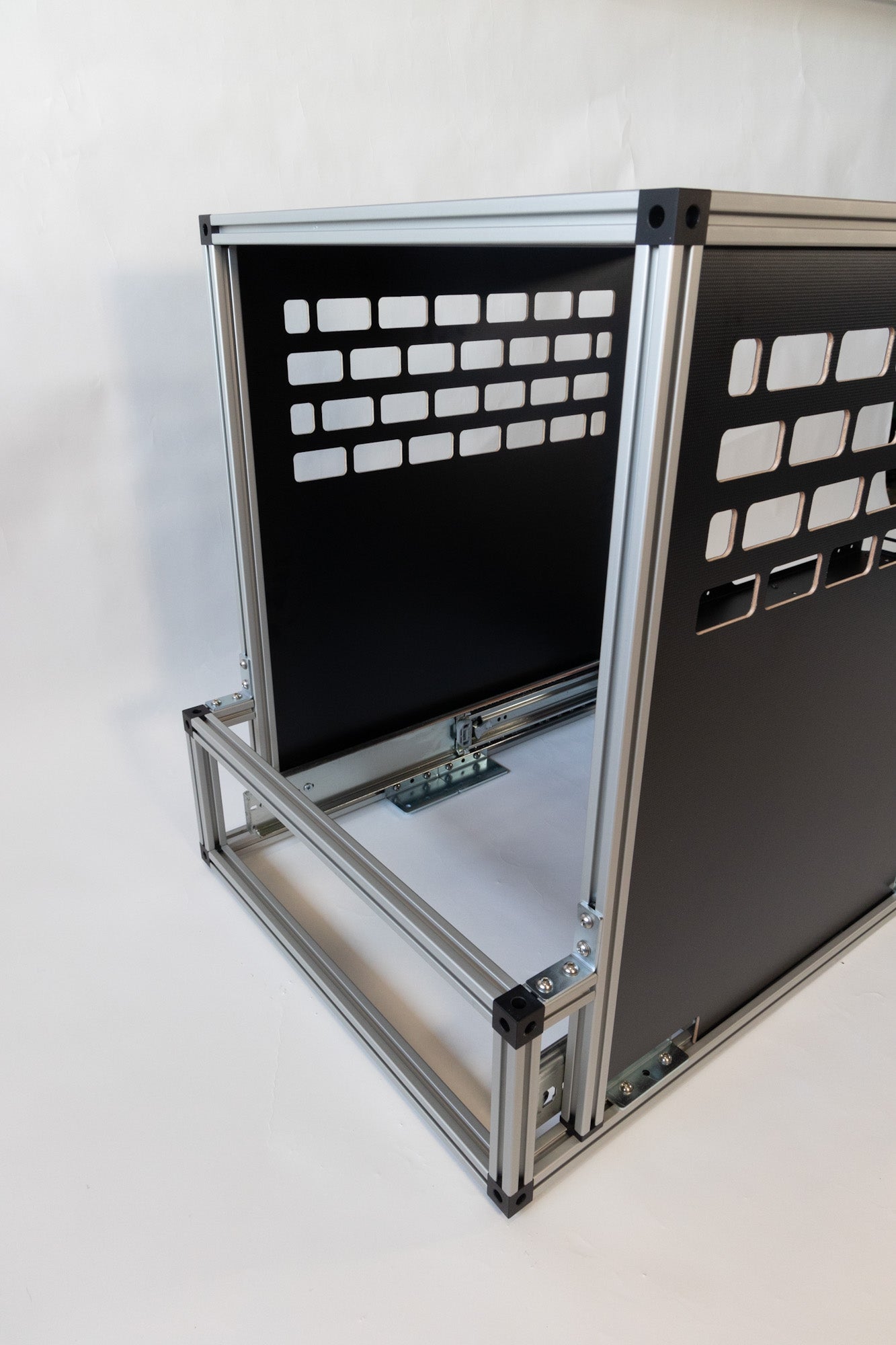 Extrusion Frame Modification Kit x.31 for CampKitchen/Icebox – Tiny Rig Co